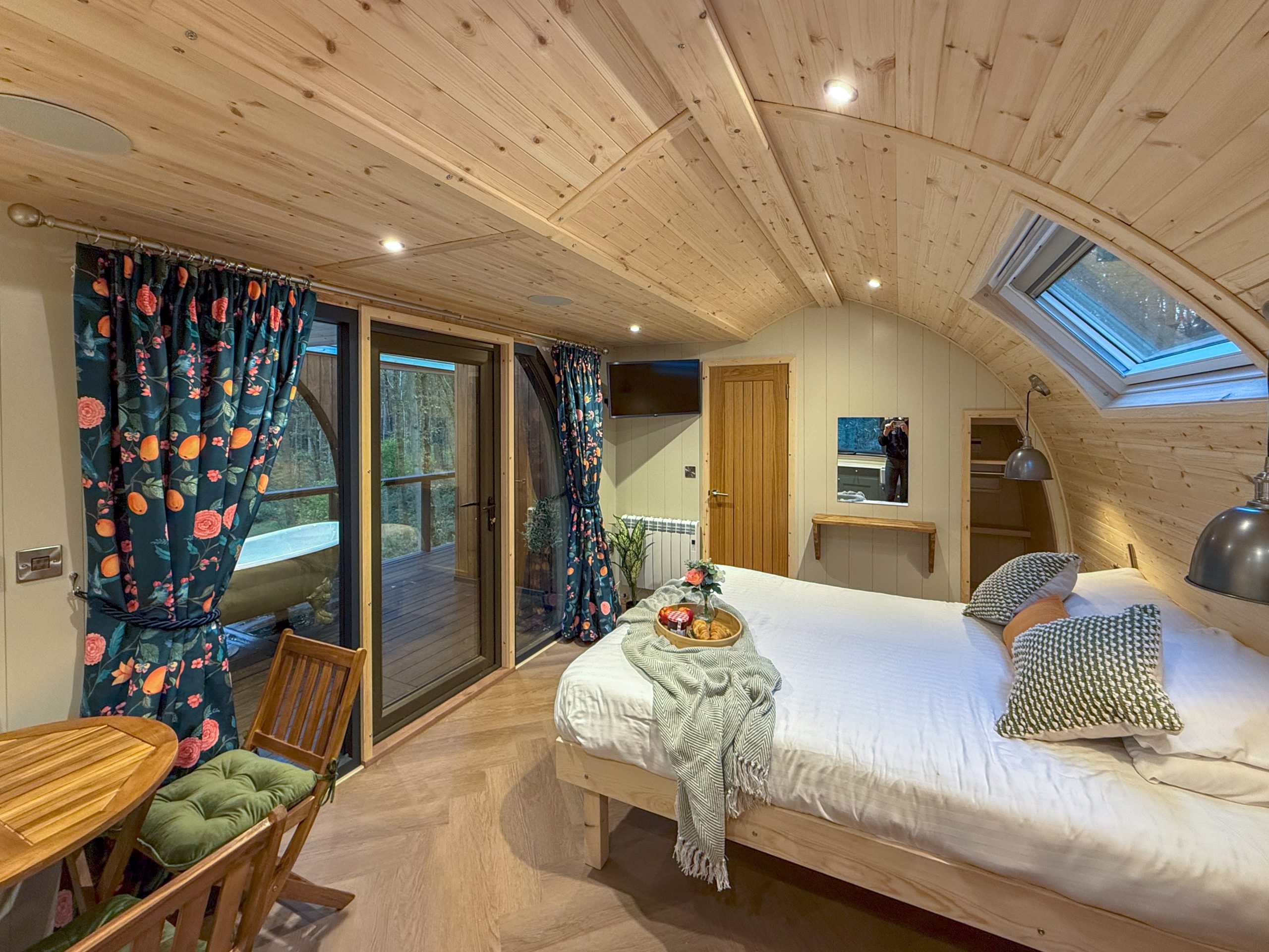 Treehouse Lodges | Treehouse Holidays | Dog Friendly Treehouses